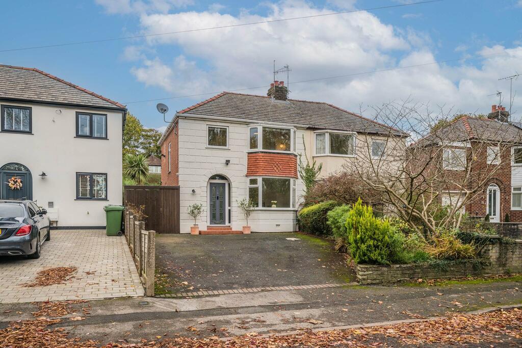 Springfield Road, Macclesfield, SK11 8RE 3 bed semi-detached house - £ ...