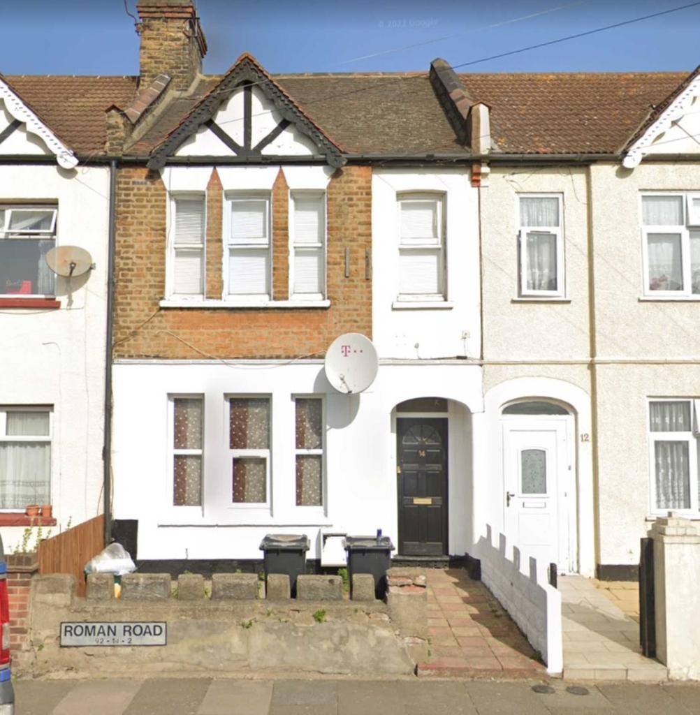 Roman Road, Ilford, IG1 2 bed flat - £265,000