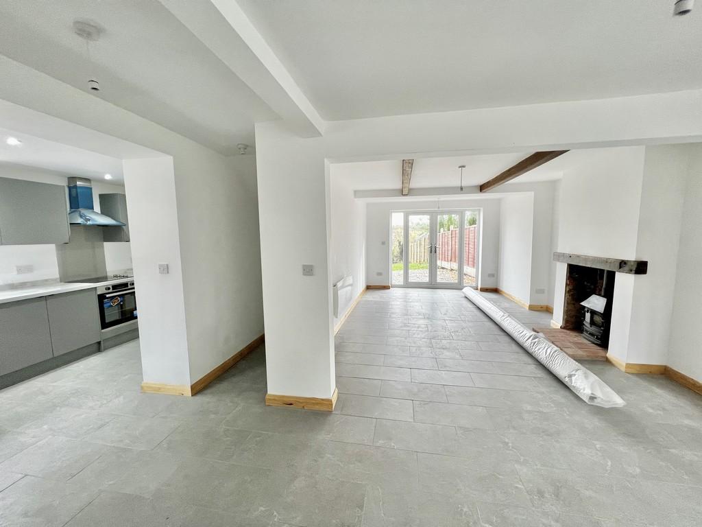 Church Lane, Eaton, Grantham 3 bed cottage - £1,350 pcm (£312 pw)