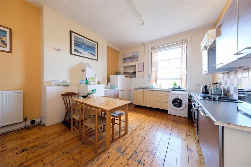 Haymarket Terrace Edinburgh EH12 5LA... 7 bed flat - £3,325 pcm (£767 pw)