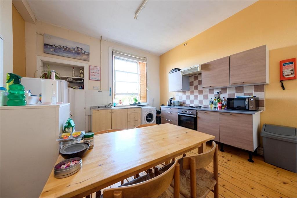 Haymarket Terrace Edinburgh EH12 5LA... 7 bed flat - £3,325 pcm (£767 pw)