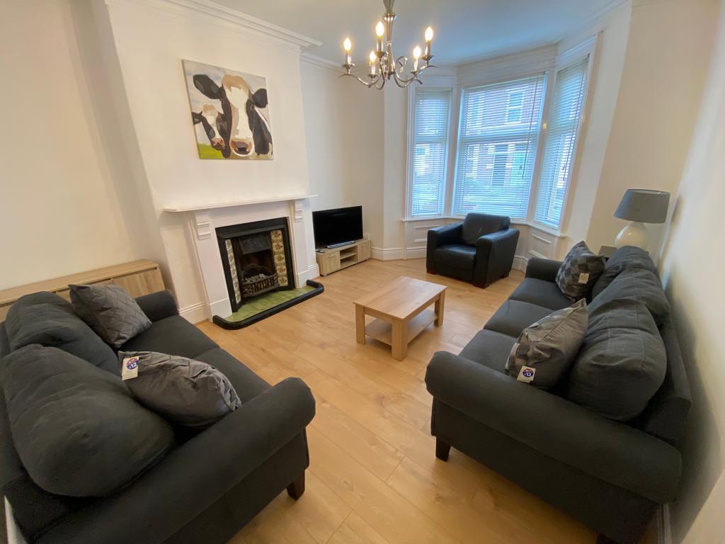 Deuchar Street, Jesmond, Newcastle... 5 bed terraced house - £3,142 pcm ...