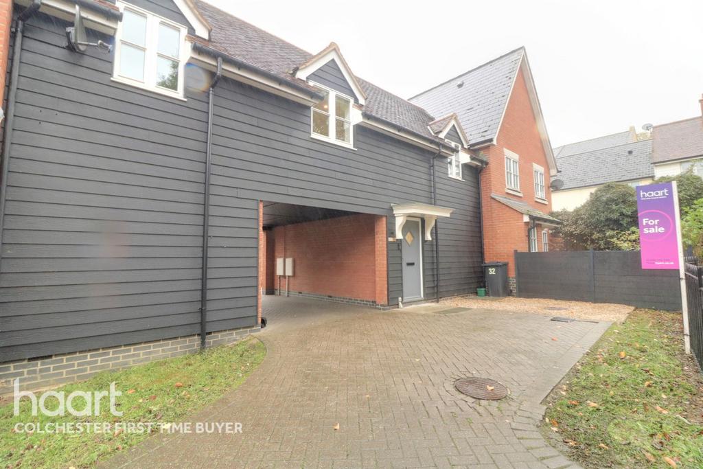 Waterside Lane, Colchester 2 bed coach house - £225,000