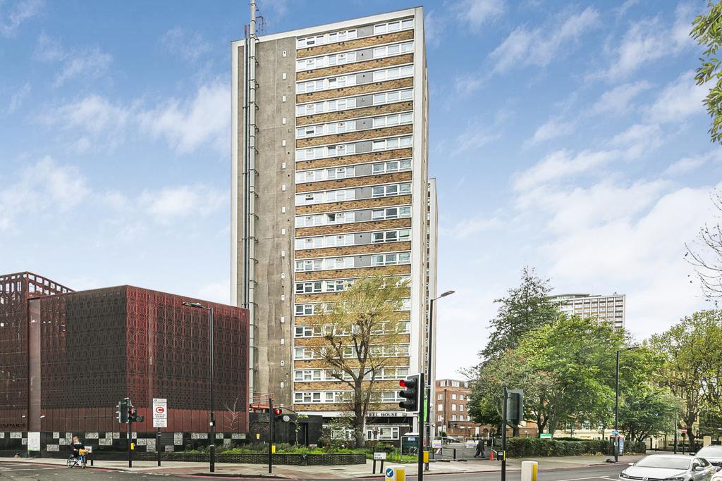Kestrel House, EC1V 3 bed flat for sale - £550,000