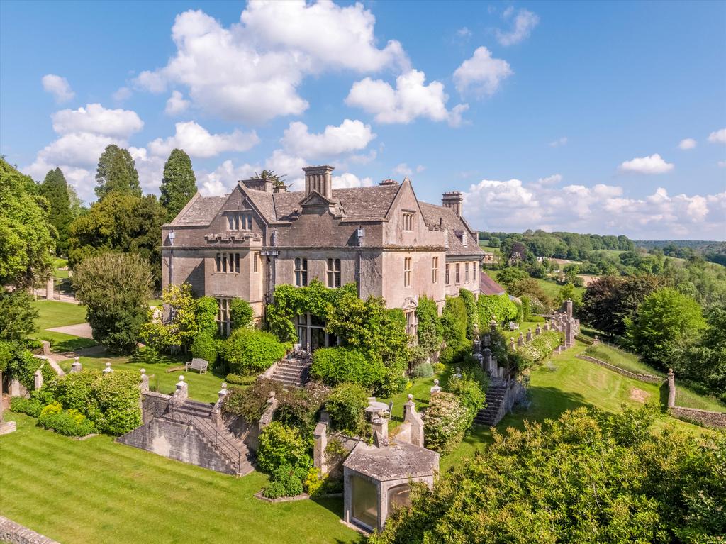 Edgeworth, Gloucestershire, GL6 9 bed detached house for sale - £11,000,000