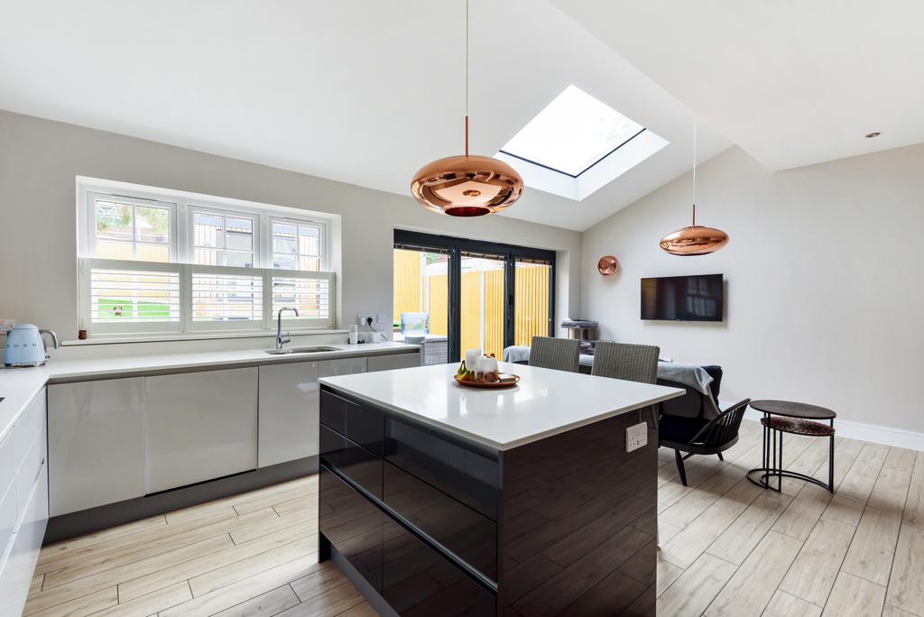 Smith Grove, Great Bookham, KT23 4 bed semi-detached house - £799,950