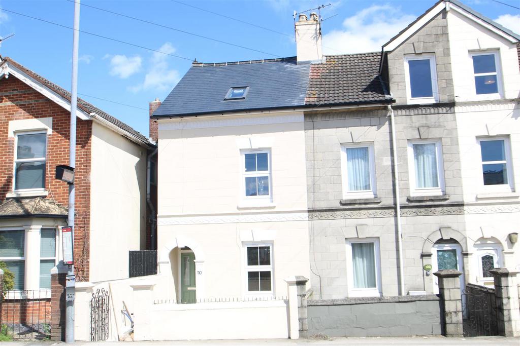 Devizes Road, Salisbury 4 bed end of terrace house - £350,000