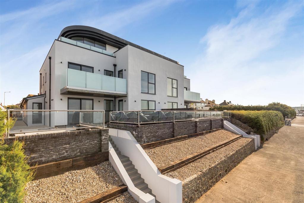 Marine View, Marine Parade, Seaford 2 bed penthouse - £799,950