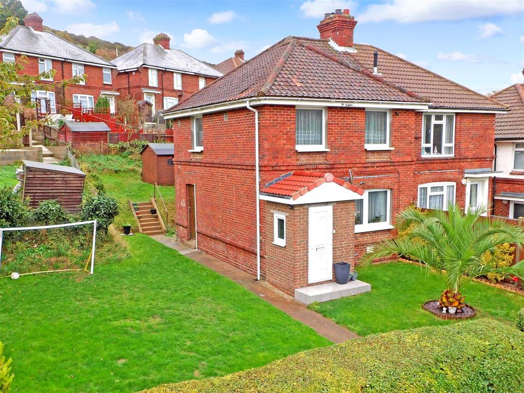 Barwick Road, Dover, Kent 3 bed semi-detached house - £250,000