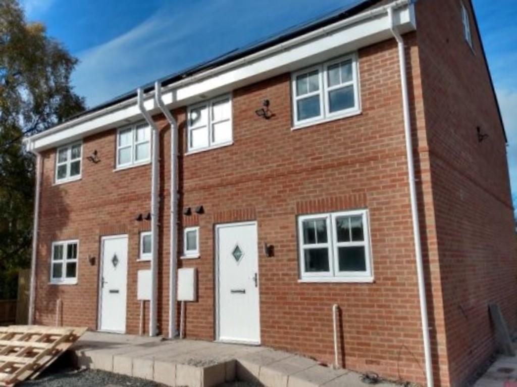 Turner Avenue, Bilston 3 bed semi-detached house - £950 pcm (£219 pw)
