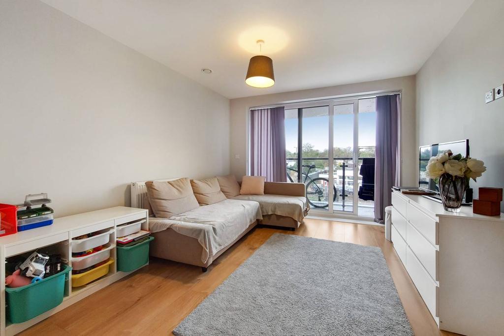 Ealing Road, UB5, Northolt, UB5 1 bed flat for sale - £375,000