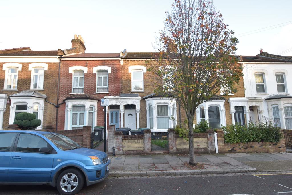 Beaconsfield Road, London N15 2 bed flat - £1,600 pcm (£369 pw)