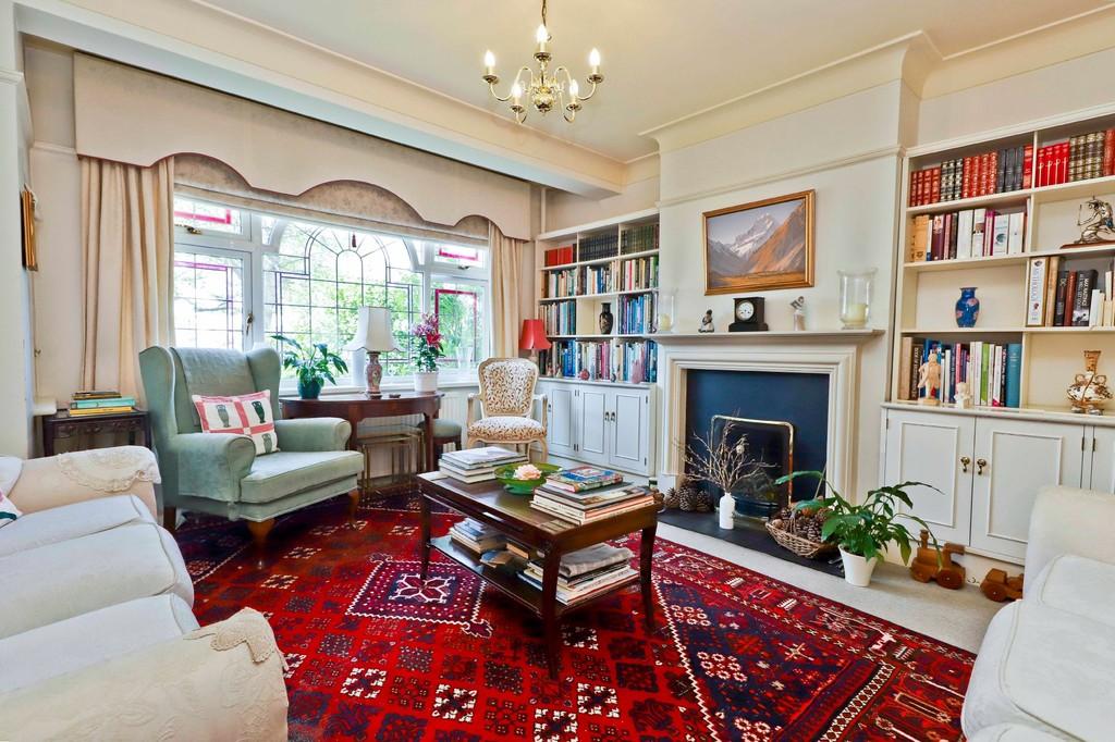 St. Lawrence Drive, Pinner HA5 4 bed semi-detached house - £975,000