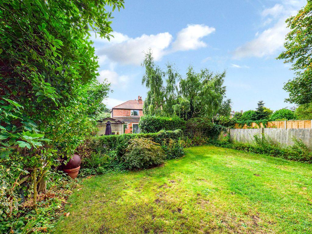 Graburn Road, Formby L37 3PA 3 bed semi-detached house - £350,000
