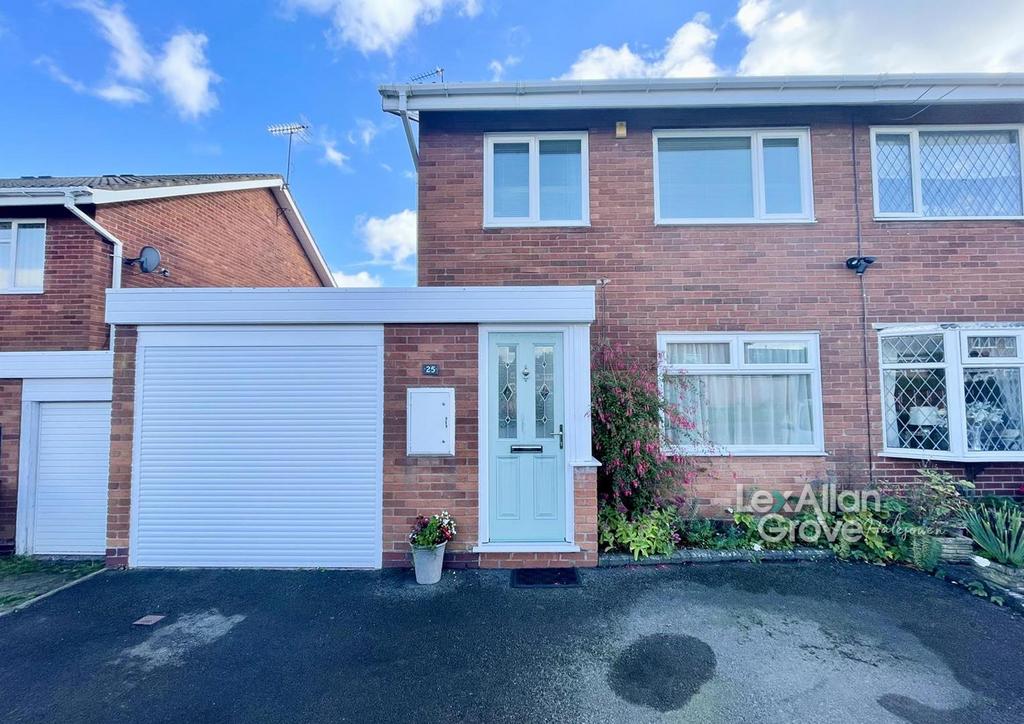 Long Mynd, Halesowen 3 bed semi-detached house - £280,000