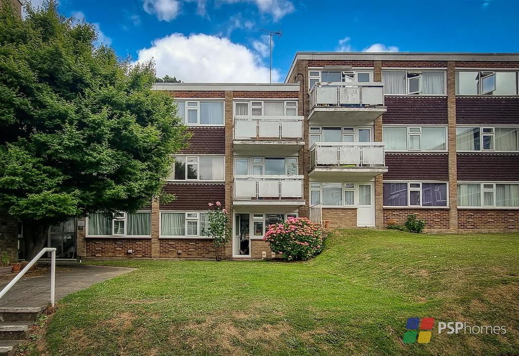 Perrymount Road, Haywards Heath 2 bed flat for sale - £215,000
