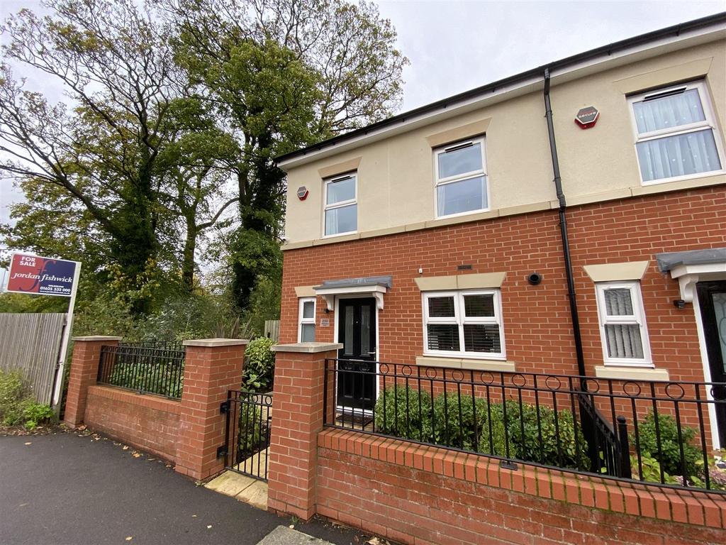 Wilmslow Road, Handforth, Wilmslow 2 bed house - £316,995