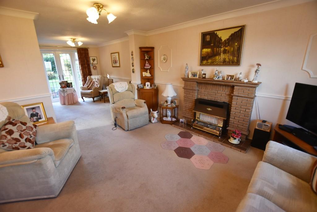Kettlebrook Road, Monkspath 3 bed detached house - £395,000