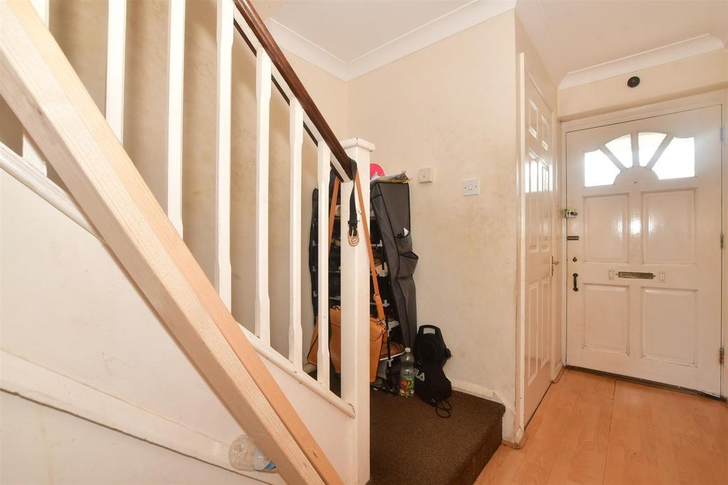 Routemaster Close, London 3 bed terraced house - £450,000
