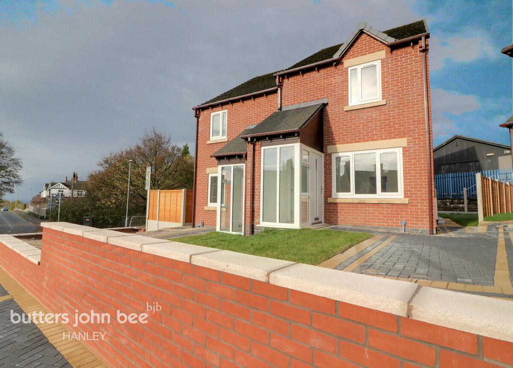 Swan Bank, Talke, ST7 1PR 2 bed semi-detached house for sale - £170,000