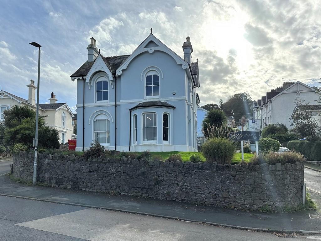 Torquay Road, Newton Abbot 6 bed detached house - £495,000