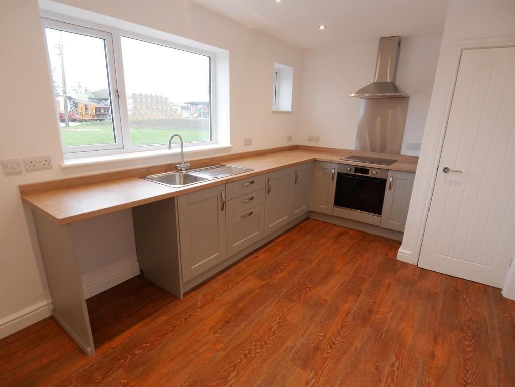 Selby Road Howden 3 bed semi-detached house - £795 pcm (£183 pw)
