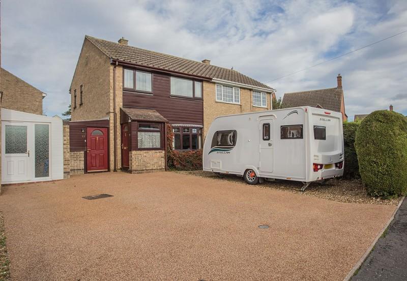 Abbott Way, Yaxley, Peterborough, Cambridgeshire. PE7 3YF 3 bed semi ...