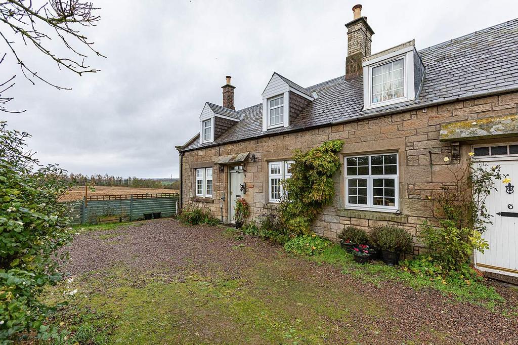 7 Swinton Mill Farm Cottage... 2 bed terraced house - £250,000
