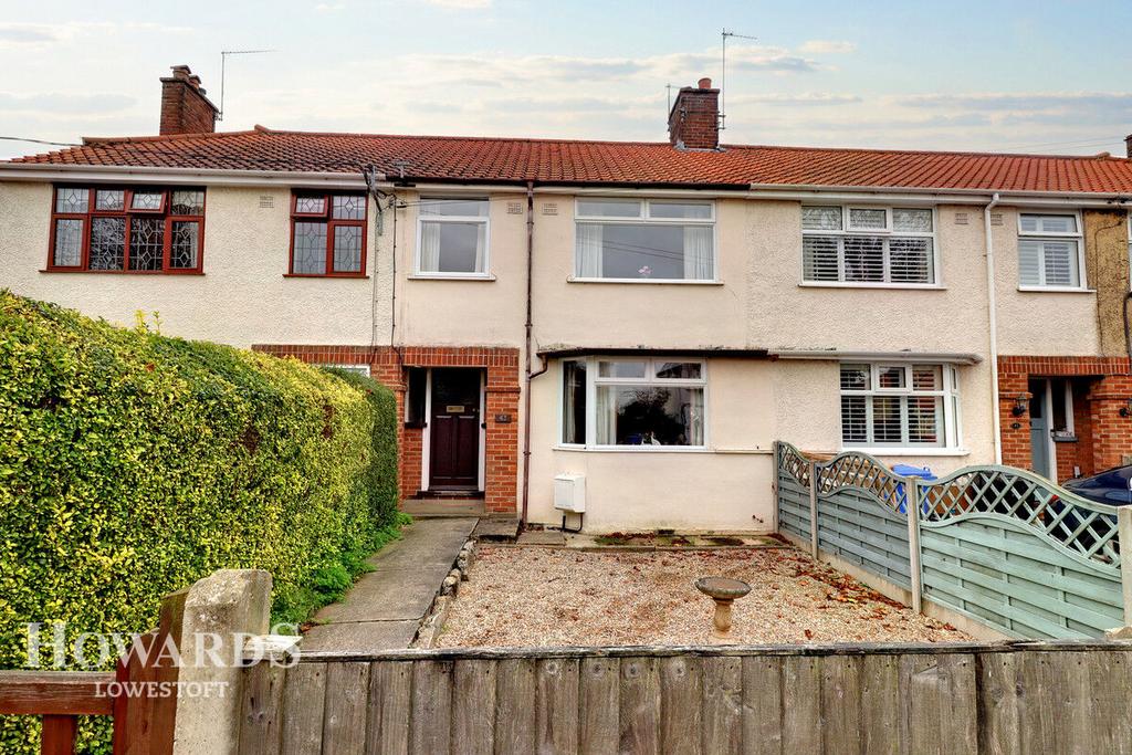 Marlborough Road, Lowestoft 3 bed terraced house - £190,000