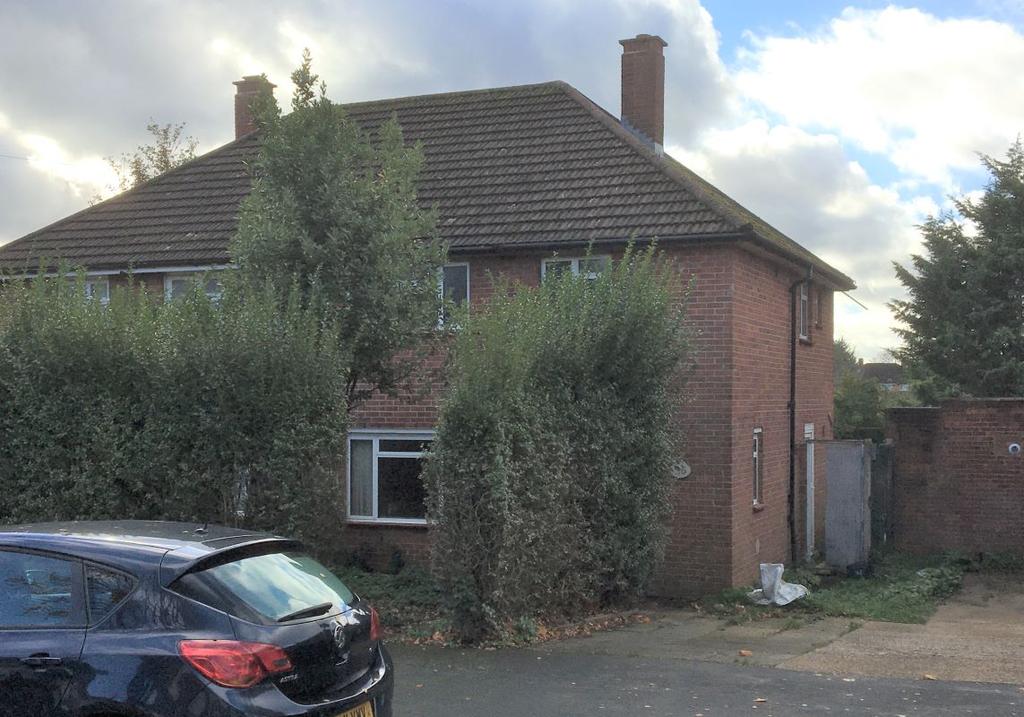 56 Redstart Close, New Addington... 3 bed semi-detached house - £220,000