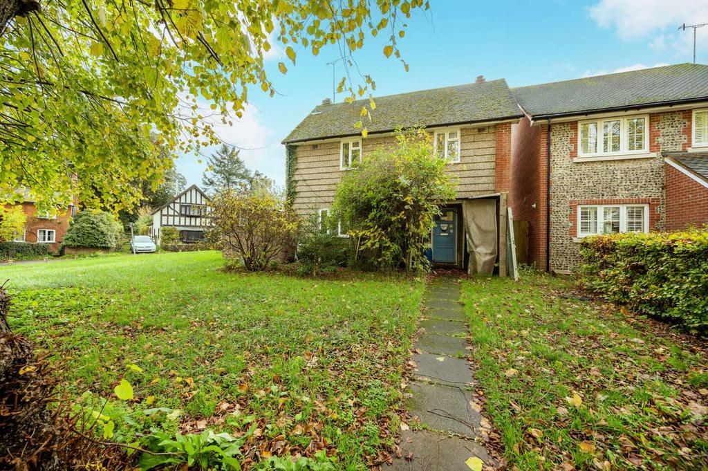 New Road, Gomshall, Guildford, GU5 3 bed detached house - £550,000