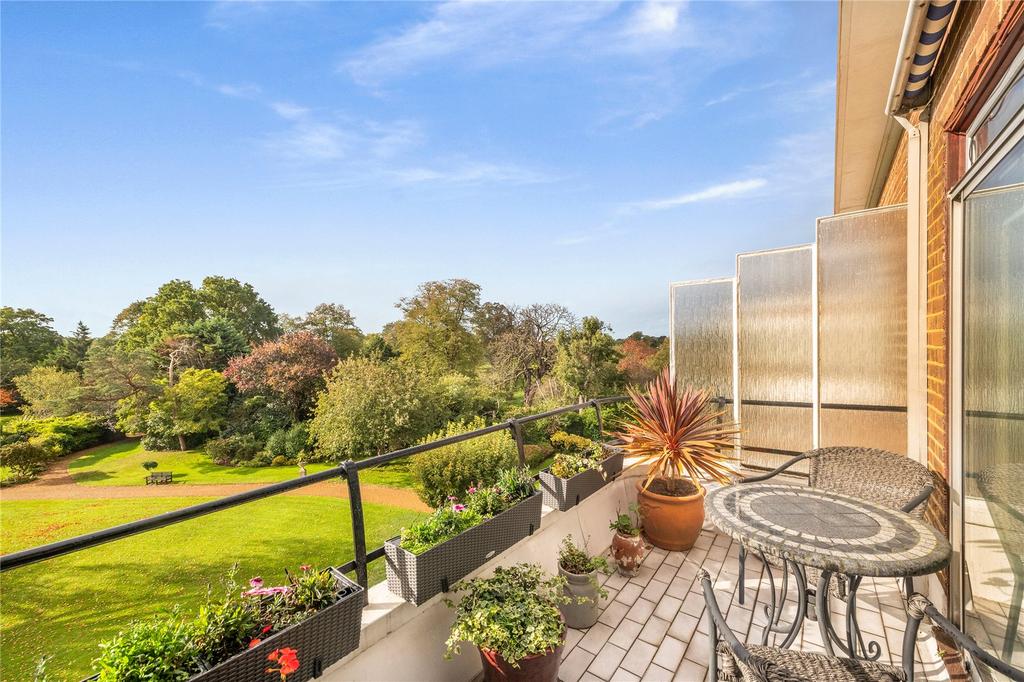 Fairacres, Roehampton Lane, London 4 bed flat - £1,500,000