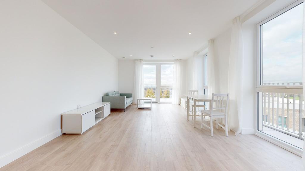 Beresford Avenue 2 bed flat - £2,400 pcm (£554 pw)