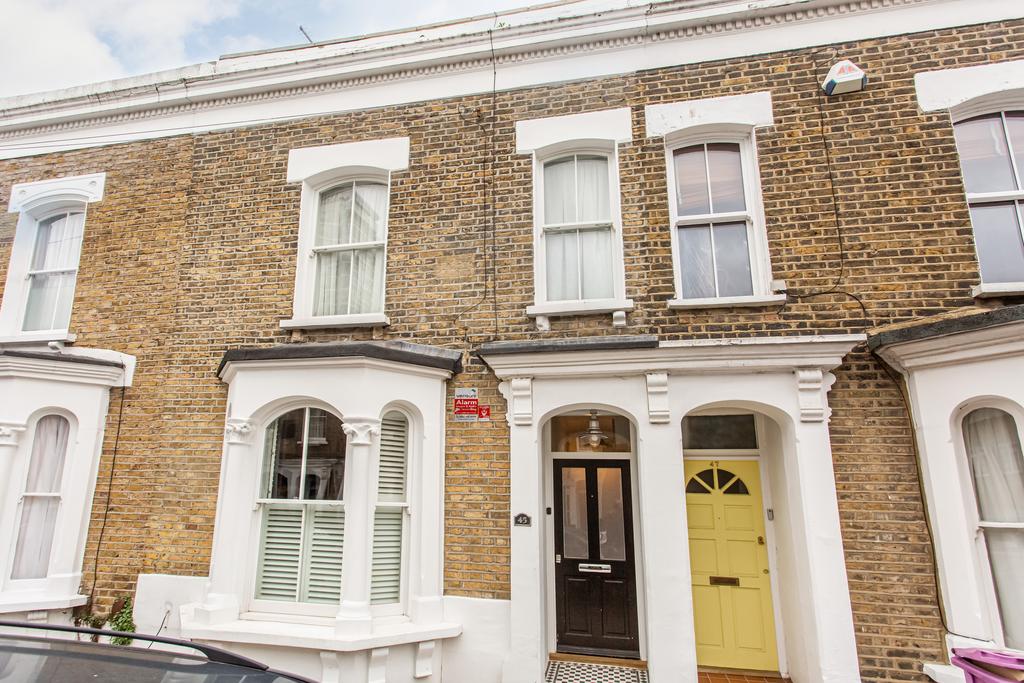 Ropery Street, E3 3 bed terraced house - £900,000