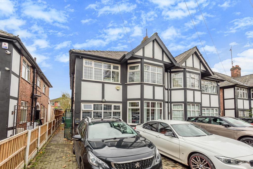 Burnage Lane, Manchester, M19 4 bed semi-detached house - £475,000