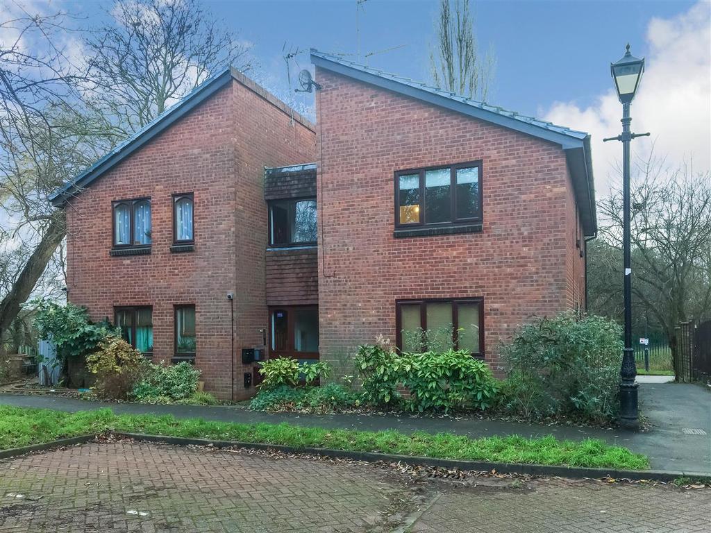 William Tarver Close, Warwick 1 bed apartment - £625 pcm (£144 pw)
