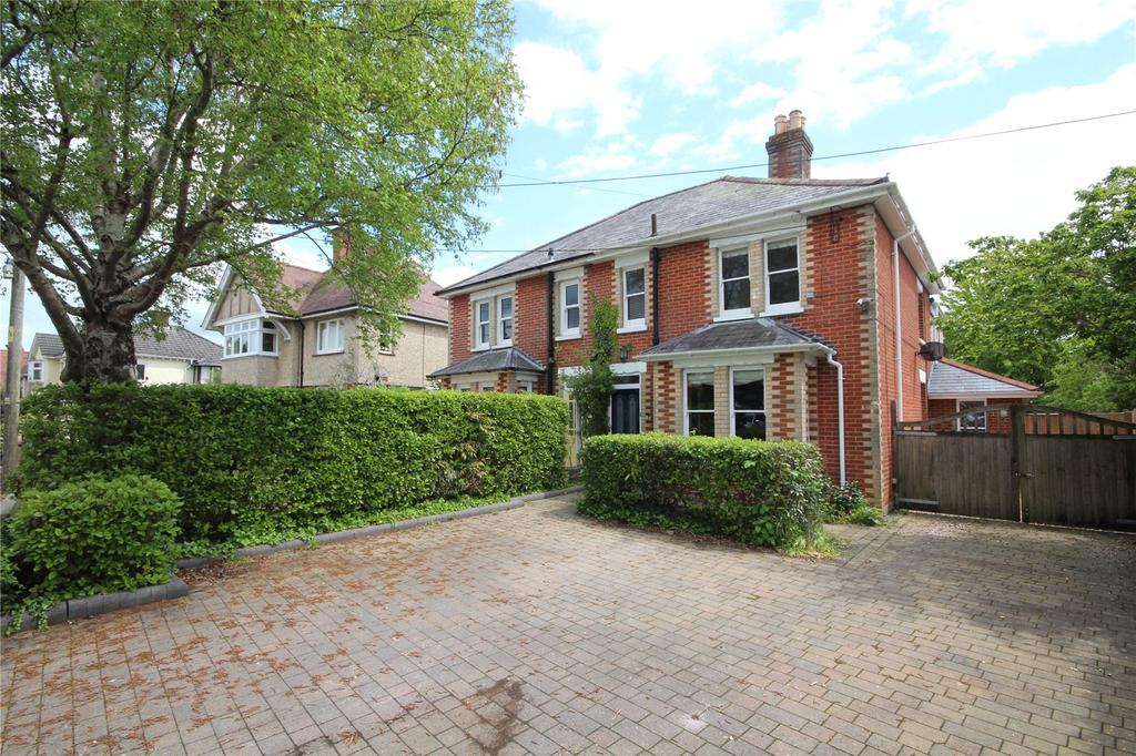 College Road, Ringwood, Hampshire, BH24 4 bed semi-detached house for ...