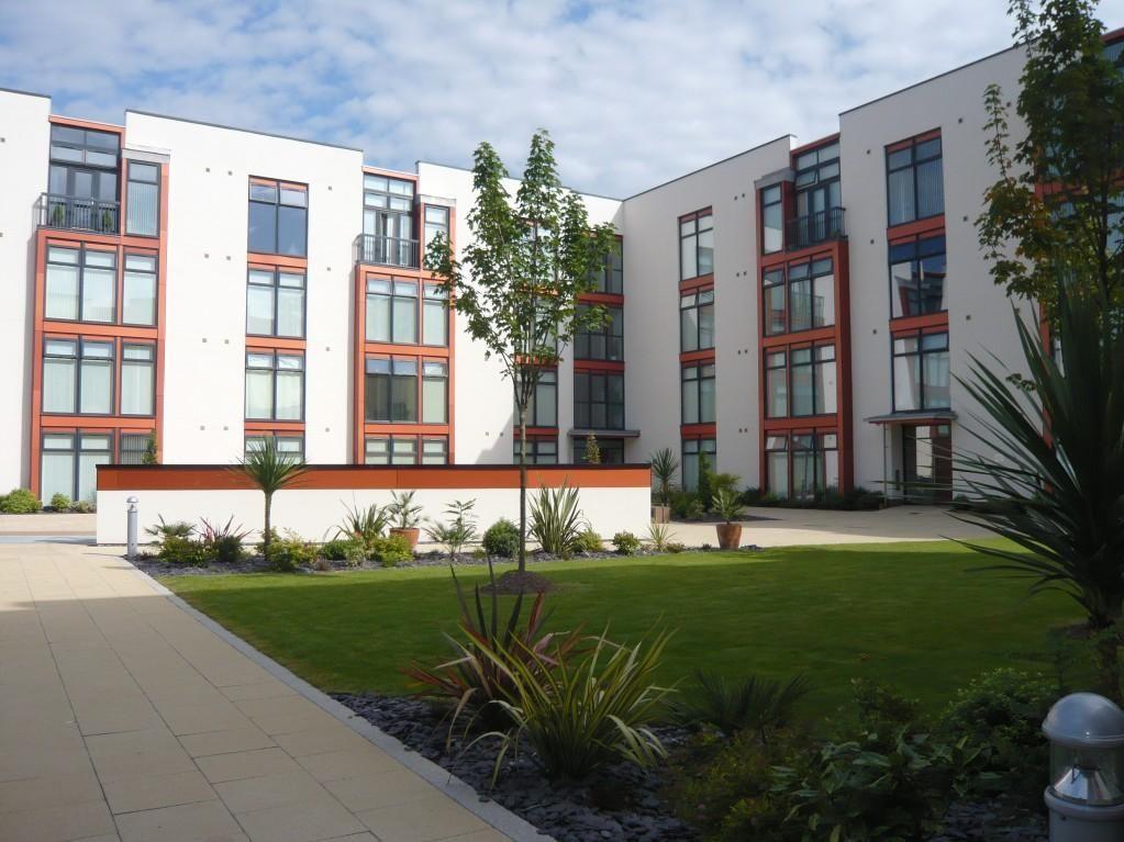 17 Acorn House, Altrincham Road, Sharston, Manchester, M22 2 bed ...