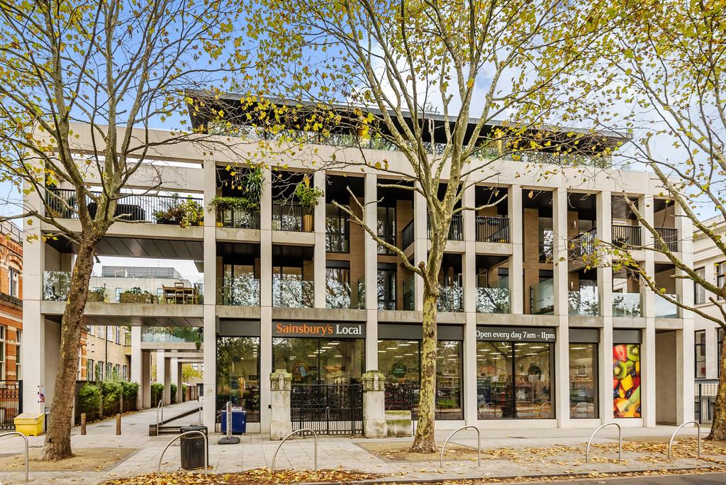 Costermonger Building, Bermondsey... 2 bed apartment - £2,995 pcm (£691 pw)