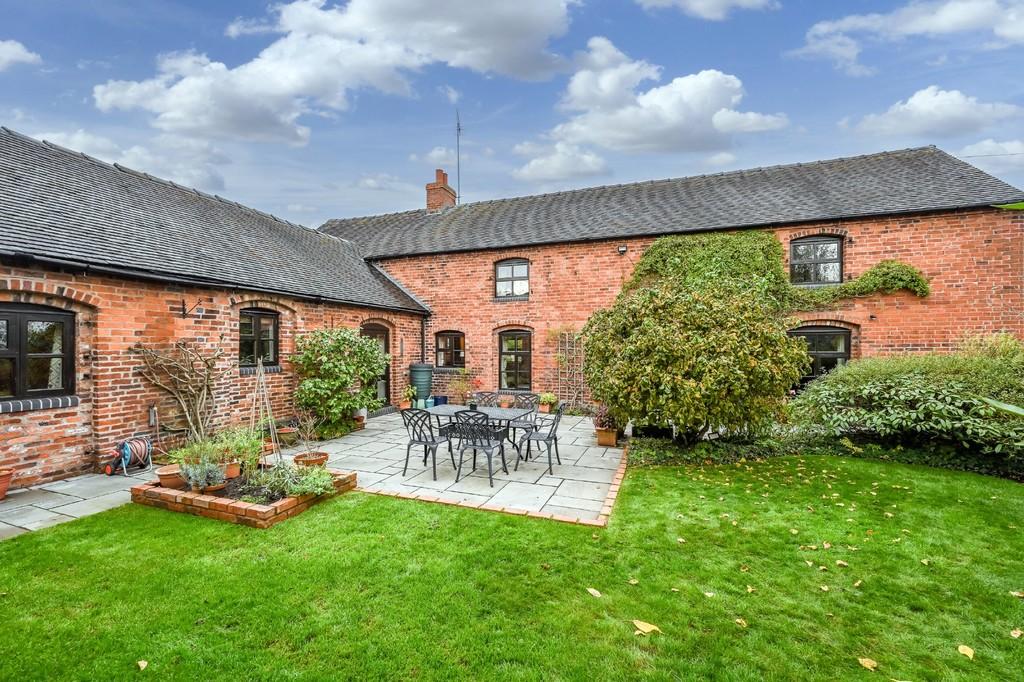 Dingle Lane, Hilderstone, Staffordshire 5 bed barn conversion - £645,000