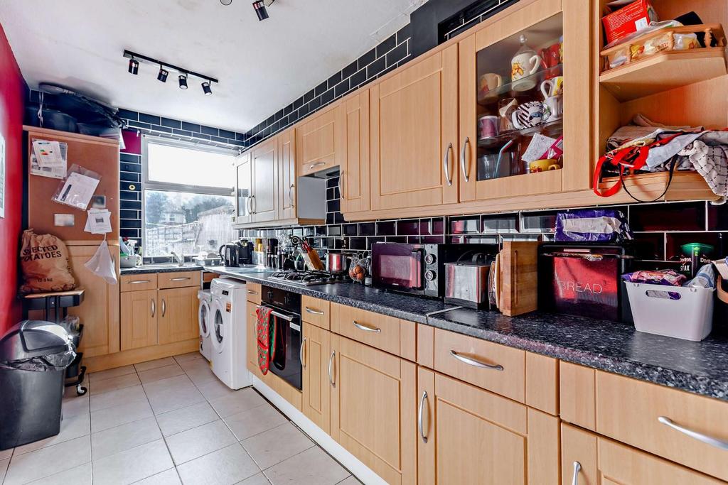 Tuke Avenue, York 3 bed terraced house - £250,000