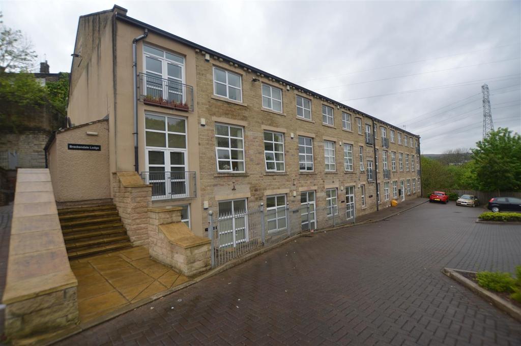 Brackendale Lodge, Thackley, Bradford 2 bed apartment - £69,995