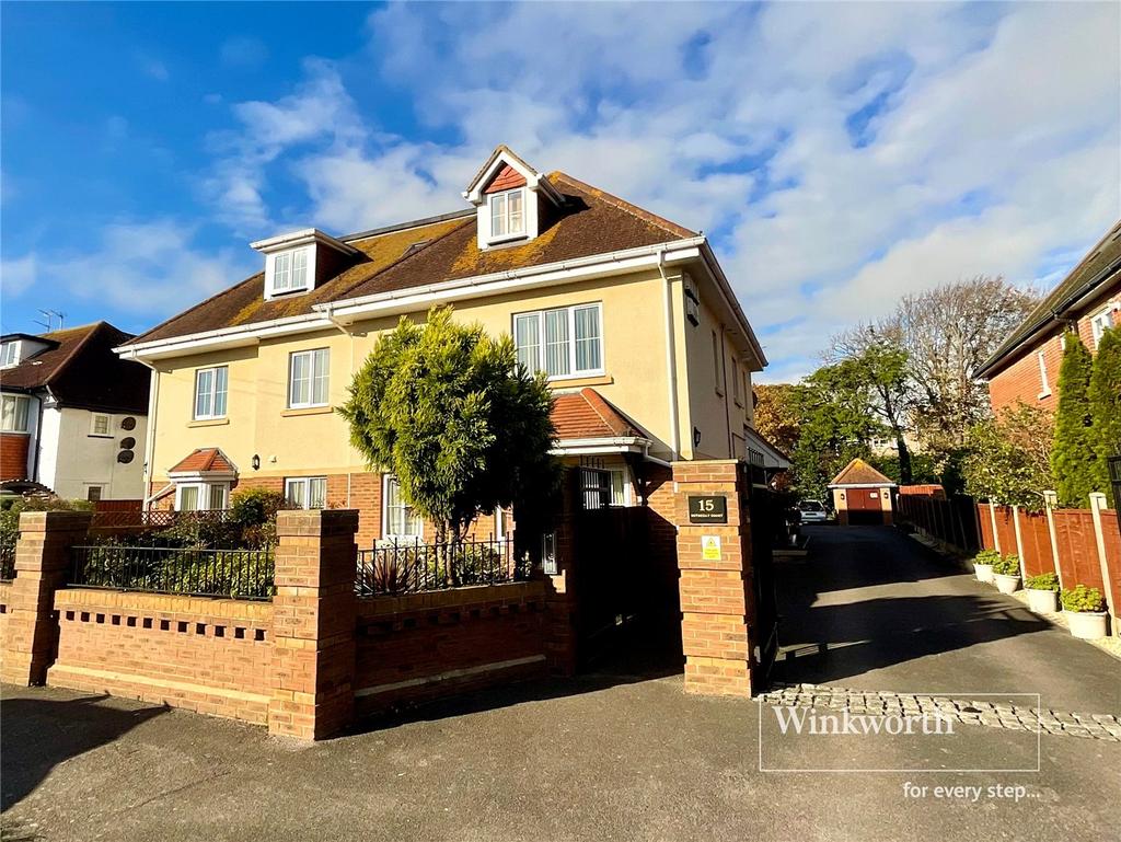 Stuart Road, Highcliffe, Christchurch, BH23 2 bed apartment for sale ...