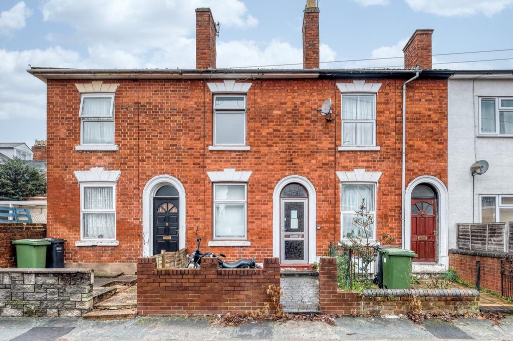 Knight Street, Worcester, WR2 5DB 3 bed terraced house - £190,000