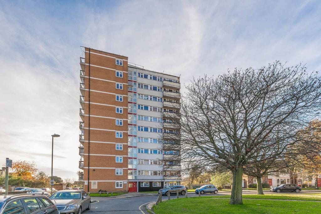 Prospect Ring, East Finchley, London, N2 2 bed flat - £1,500 pcm (£346 pw)