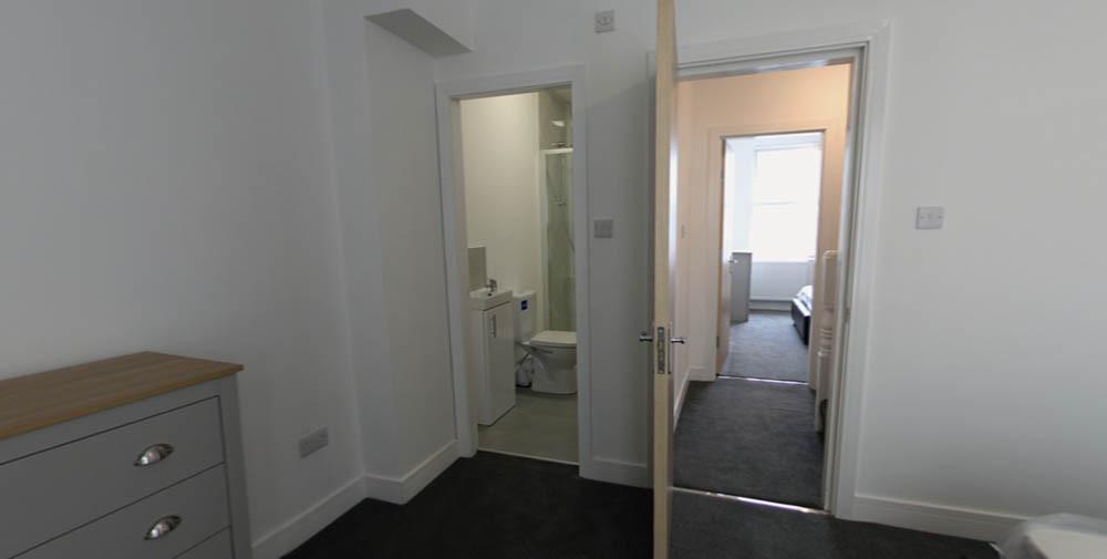 Royal Park Avenue, Leeds 6 bed house - £650 pcm (£150 pw)