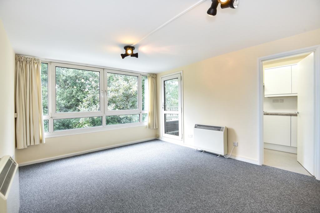 Kitley Gardens London SE19 1 bed flat - £1,300 pcm (£300 pw)