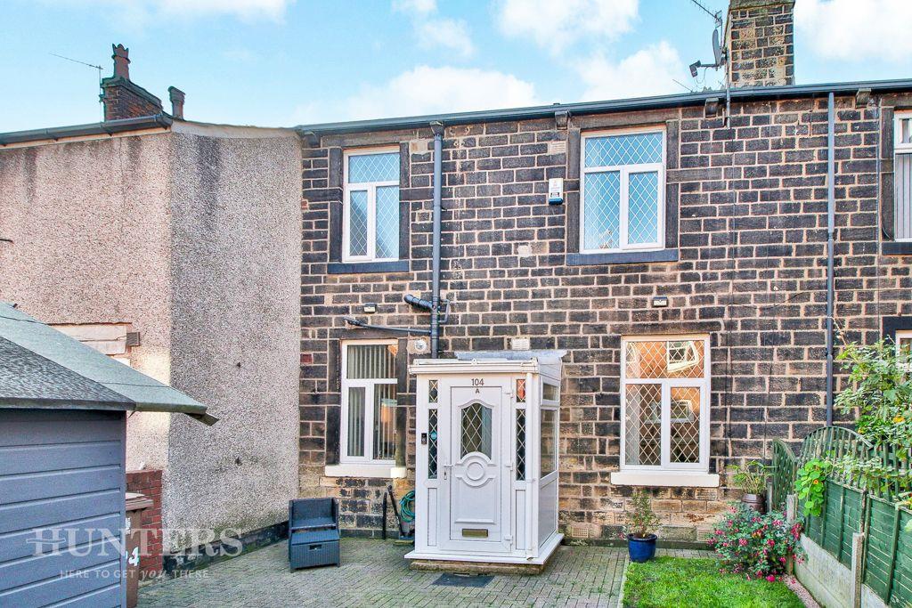 Hare Hill Road, Littleborough, OL15 9HG 2 bed terraced house - £130,000