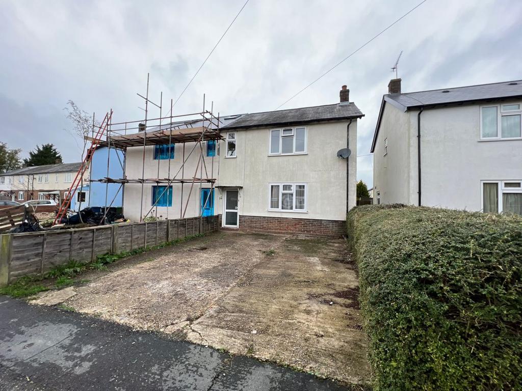 Tower Street, Hp13 3 bed semi-detached house - £330,000