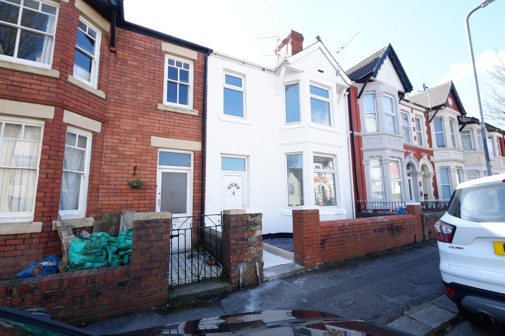 9 Woodlands Road, Barry, Vale of... 3 bed terraced house - £224,500